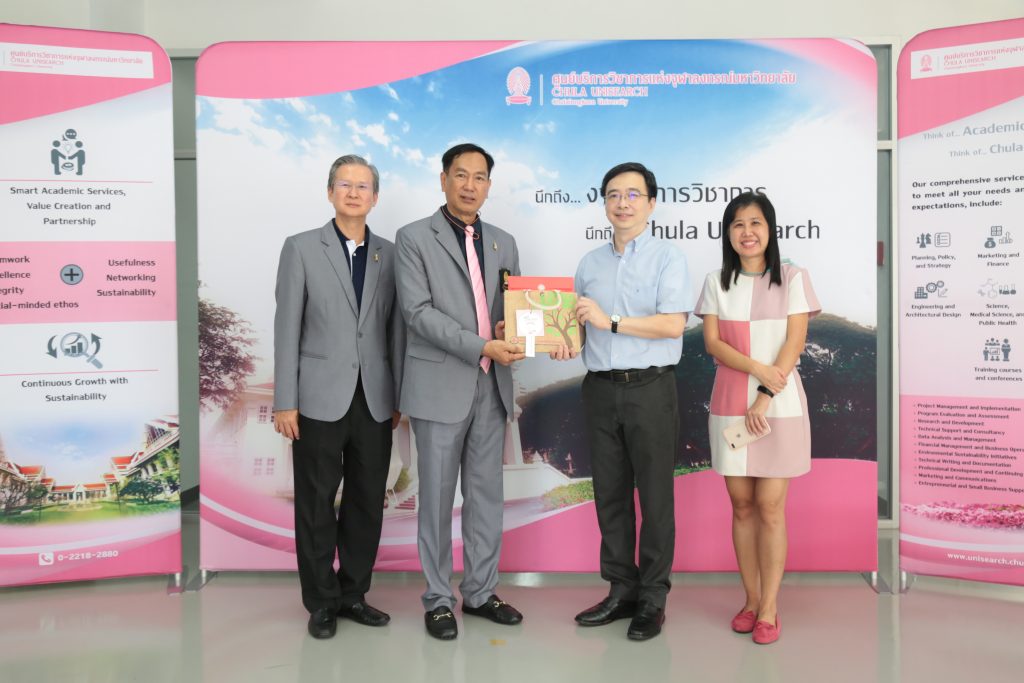 ผู้บริหารศูนย์ฯ เข้าร่วมแสดงความยินดีในวันครบรอบ 37 ปี Chula Unisearch ...